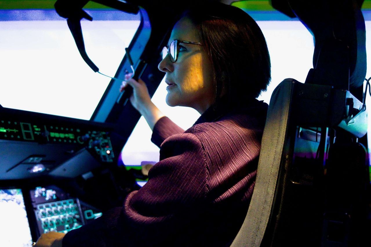 Le 20 décembre 2023, Yuriko Backes a effectué une visite de travail à ...