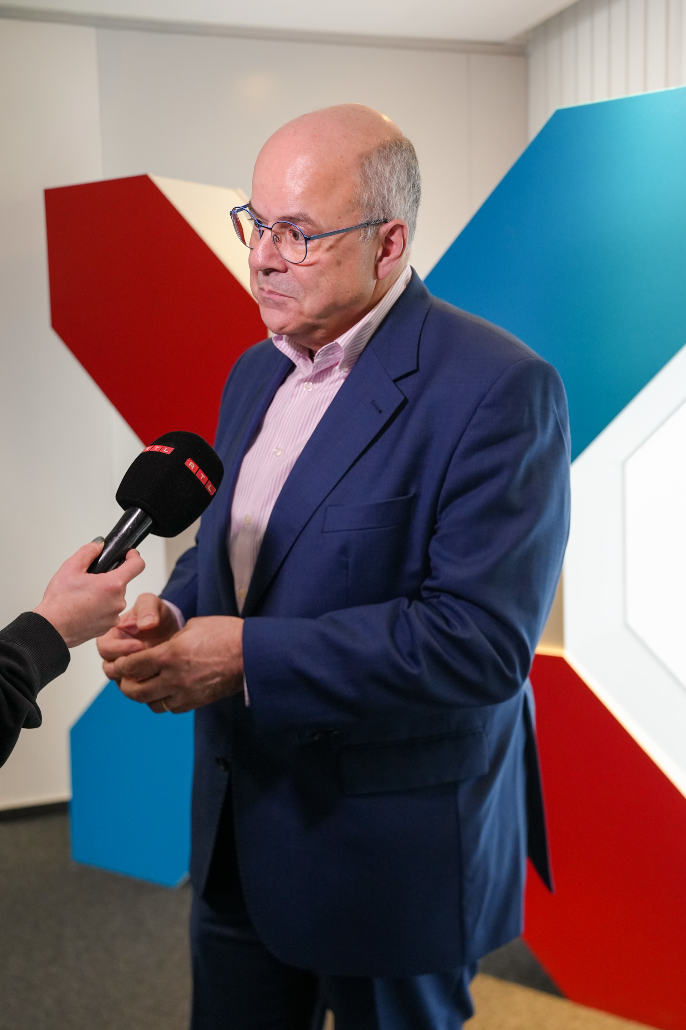 Lex Delles et Marc Spautz ont présenté le nouveau portail "Work in ...